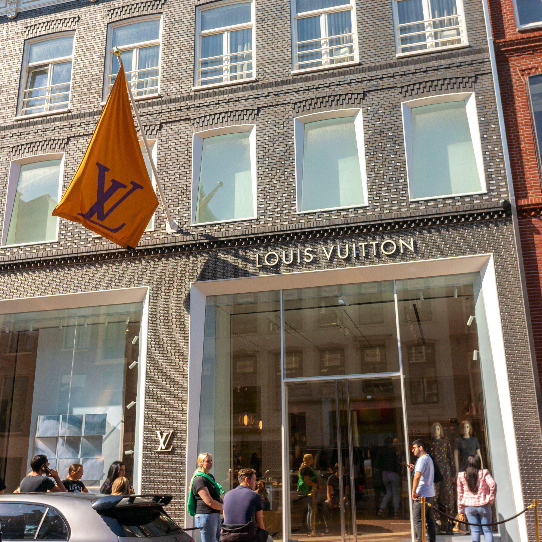 路易威登荷兰卷入洗钱案 - 咕咕读